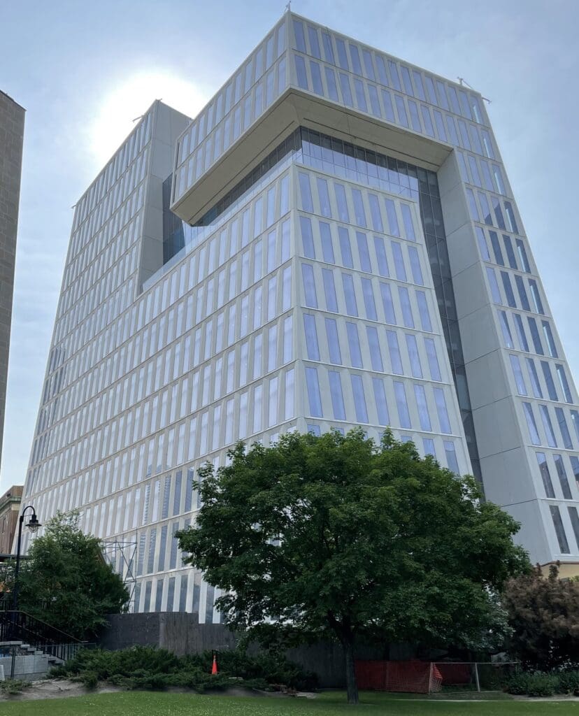 University of Toronto Schwartz Reisman Innovation Centre - Salient Engineering