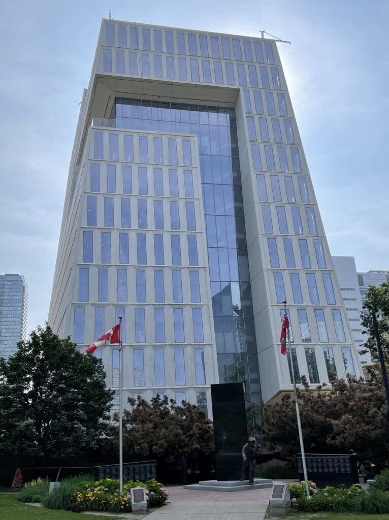 University of Toronto Schwartz Reisman Innovation Centre - Salient ...